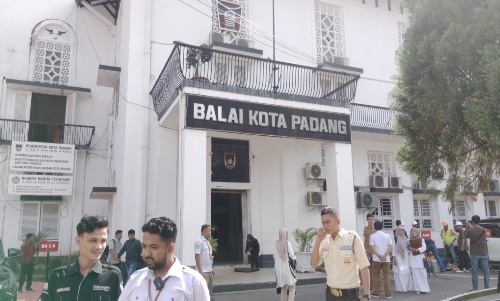 Pemko Padang Revitalisasi Balaikota Lama Jadi Museum - Minangkabaunews.com